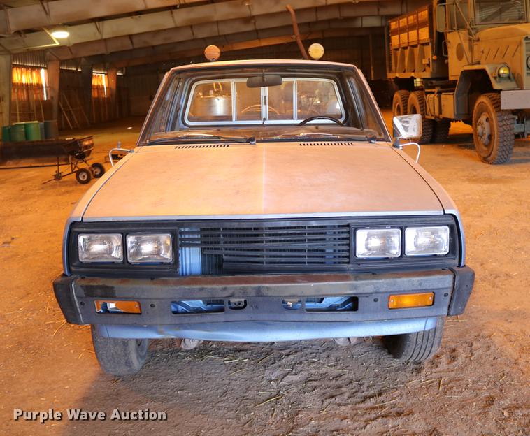 1983 Dodge D50 pickup truck in Salina, KS | Item DC3615 sold | Purple Wave