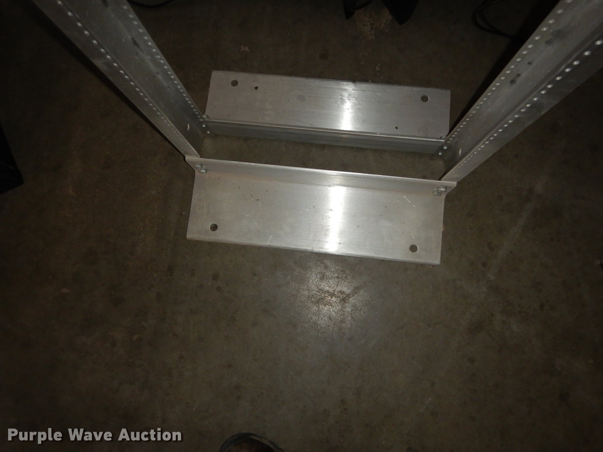 Homaco mounting rack in Holton, KS | Item EC9904 sold | Purple Wave