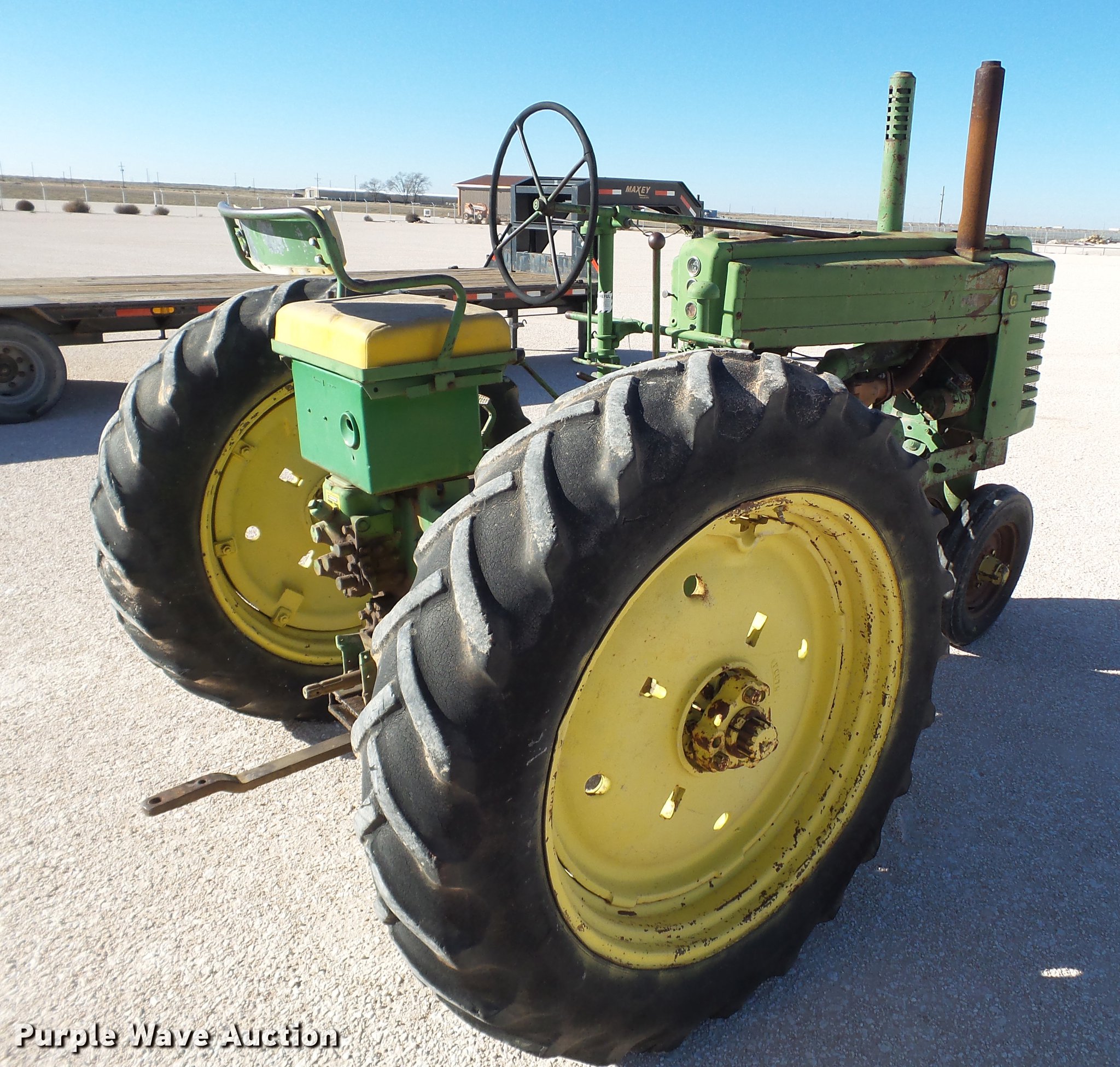 1952 John Deere G tractor in Seminole, TX | Item BJ9861 sold | Purple Wave