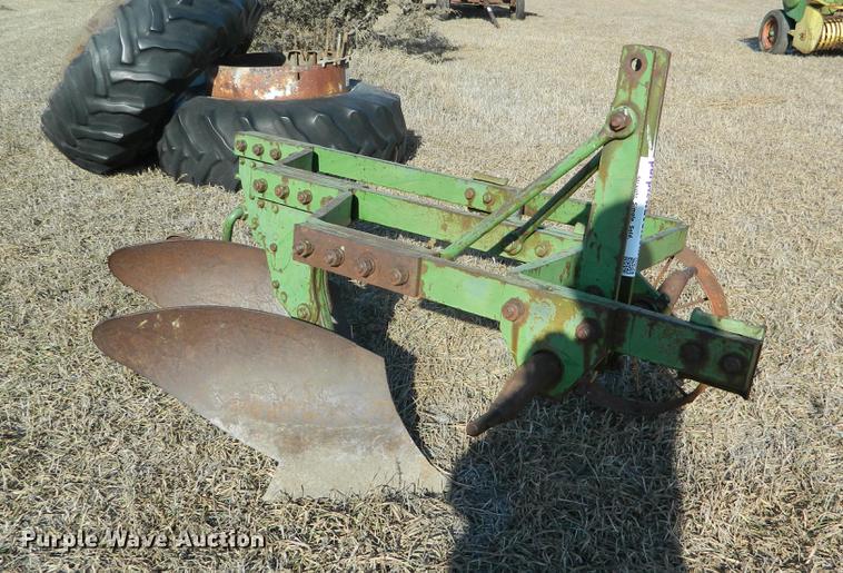 John Deere two bottom plow in Salina, KS | Item DB6687 sold | Purple Wave