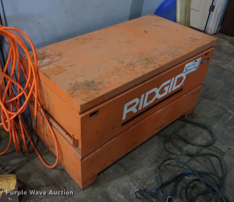 Rigid job box in Grandview, MO | Item DA8653 sold | Purple Wave