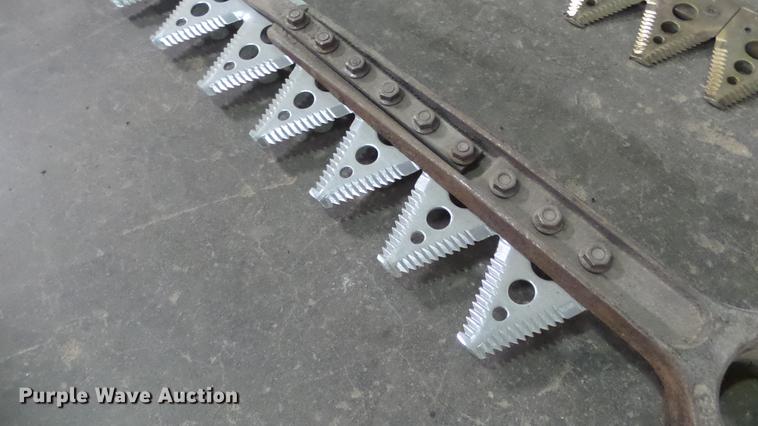 (6) sickle bar sections with knives in Lyons, KS | Item DK9036 sold ...