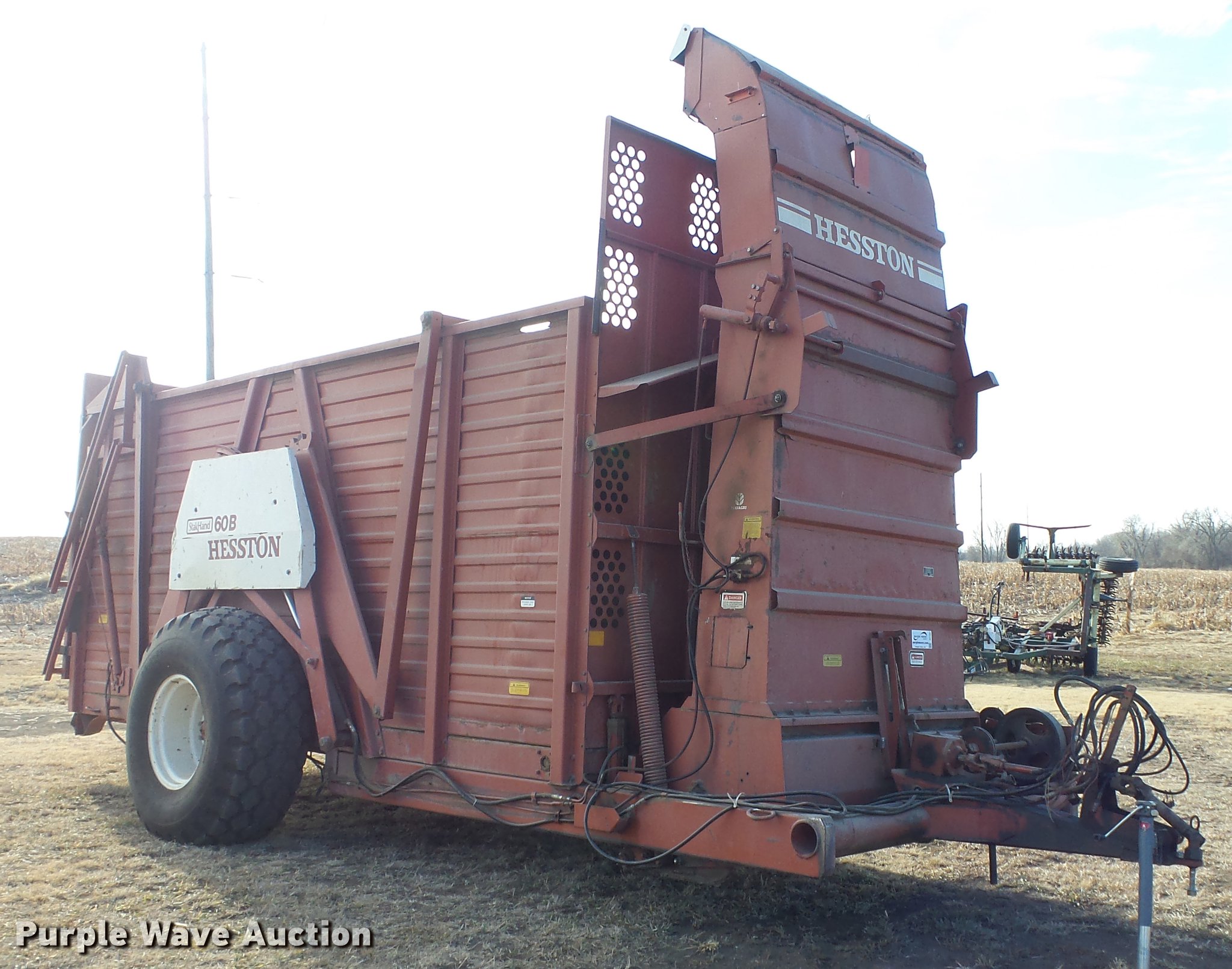 Hesston 60B Stakhand bale stacker in Lyons, KS | Item DC2381 sold ...