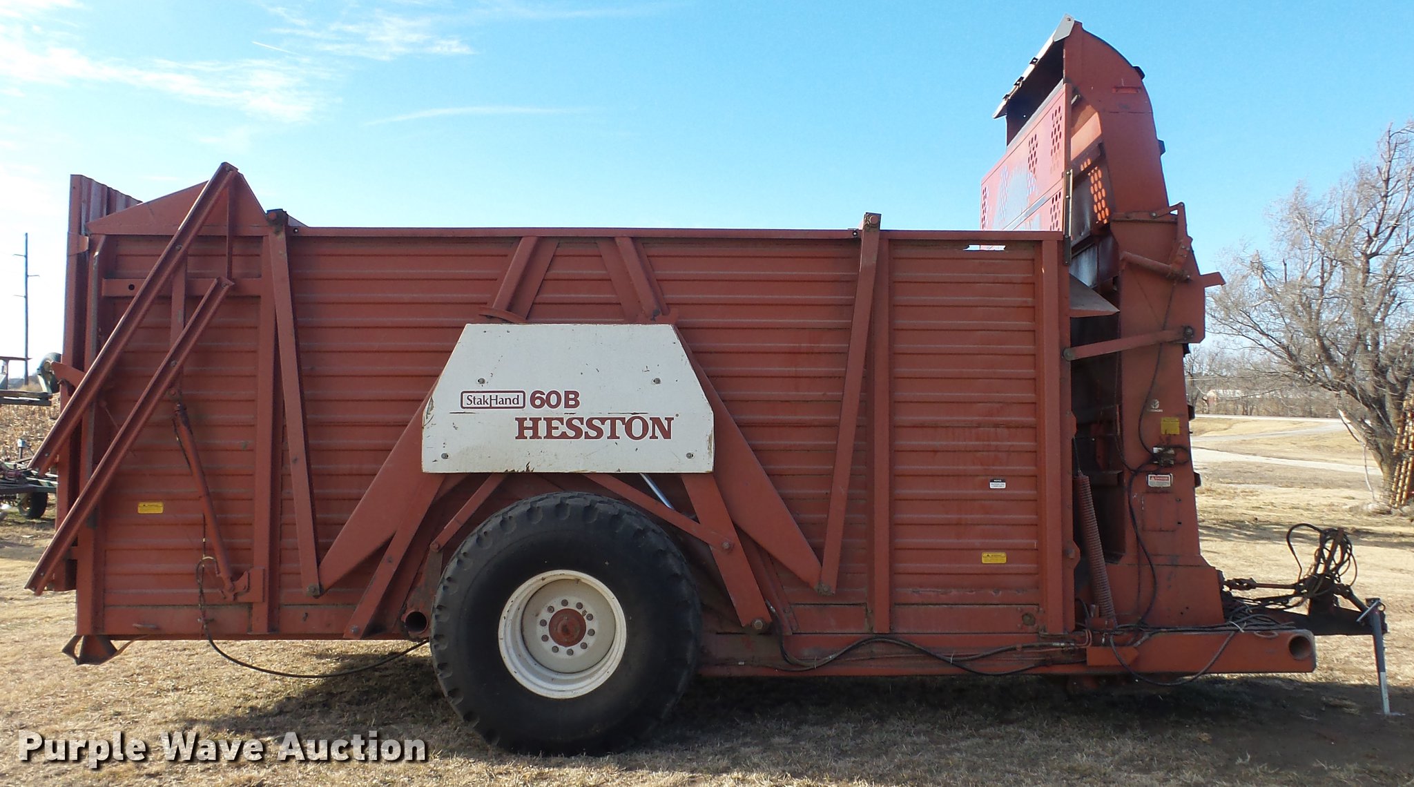 Hesston 60B Stakhand bale stacker in Lyons, KS | Item DC2381 sold ...
