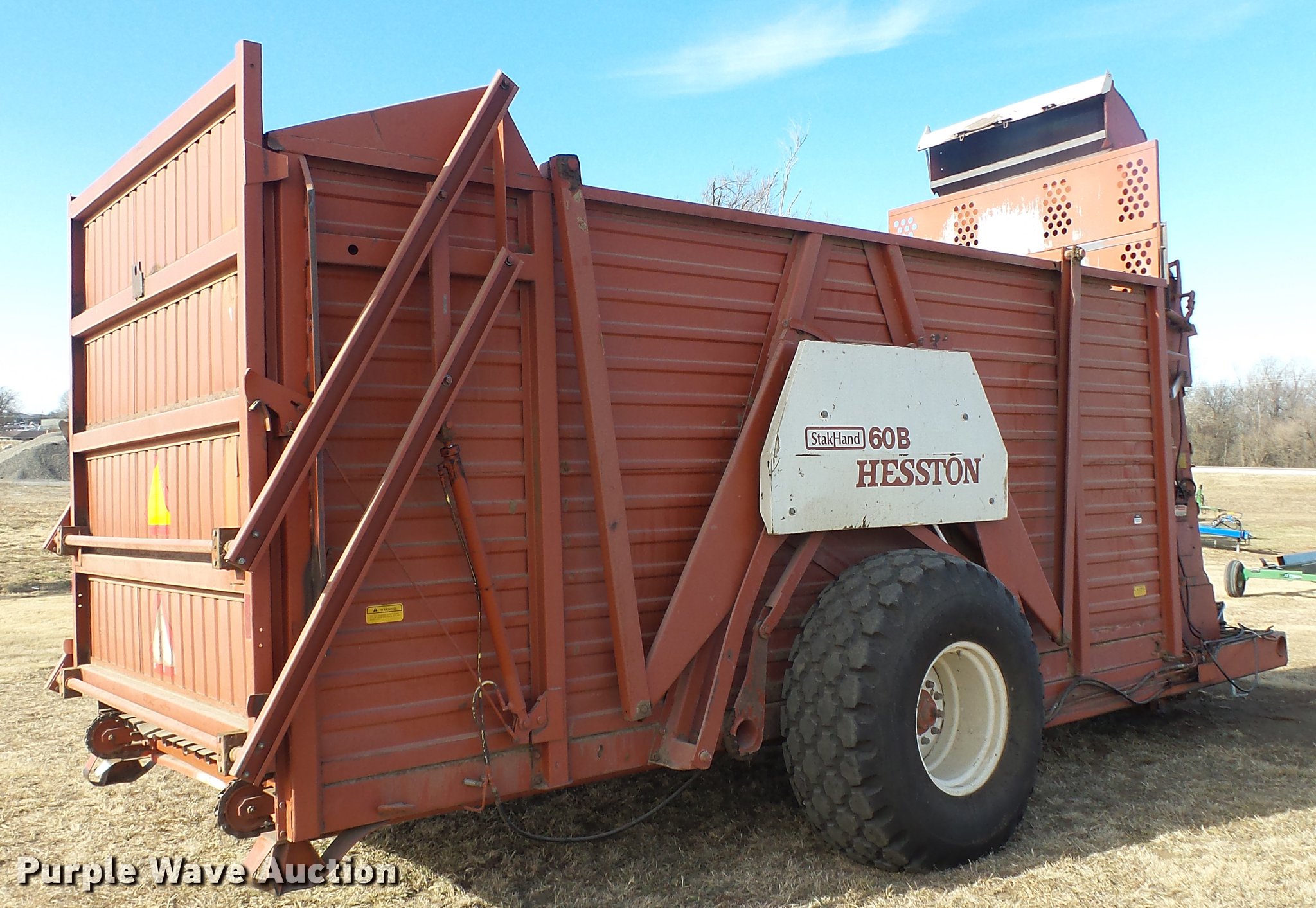 Hesston 60B Stakhand bale stacker in Lyons, KS | Item DC2381 sold ...