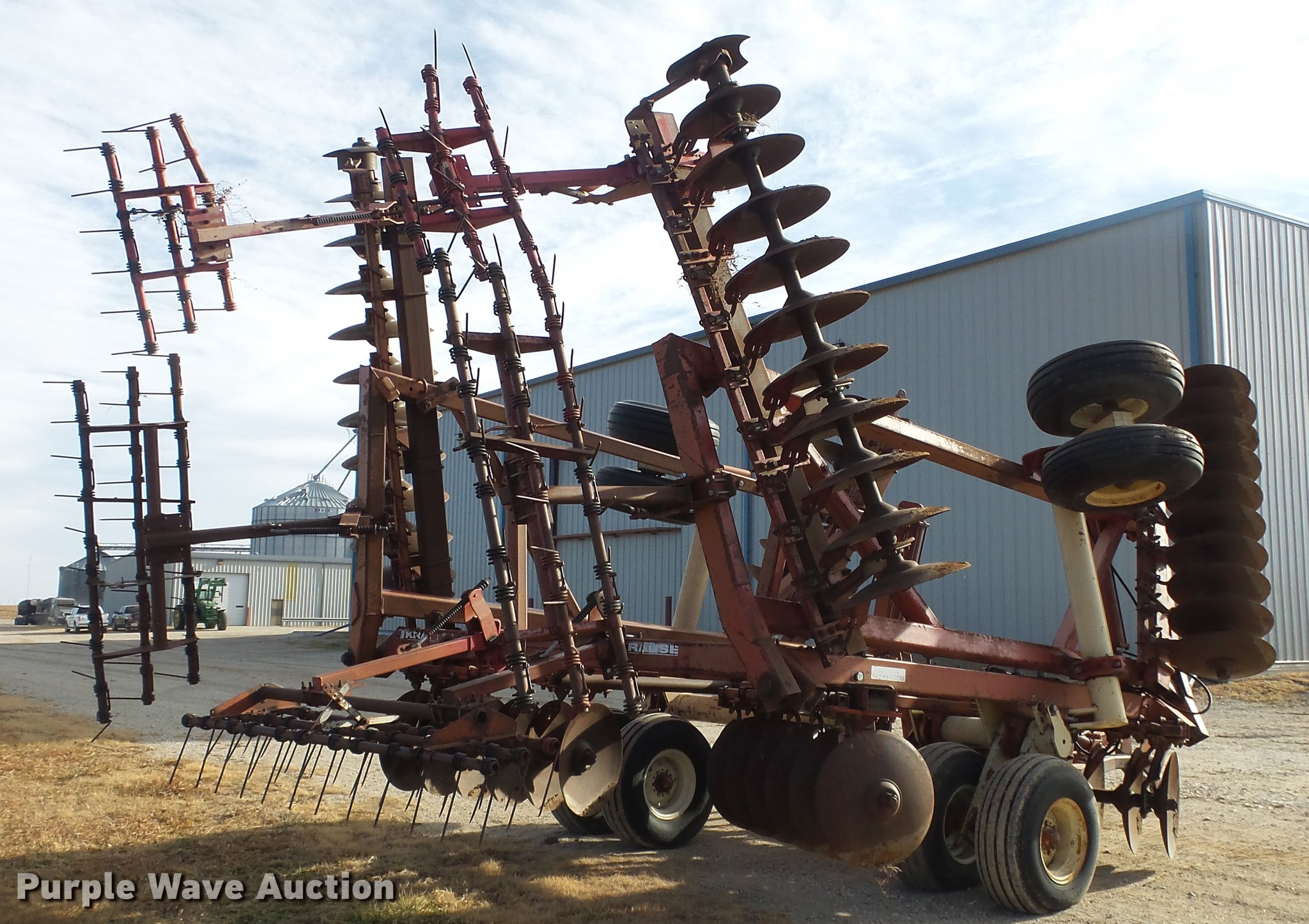 Krause 2426 tandem disk in Lyons, KS | Item DC2396 sold | Purple Wave