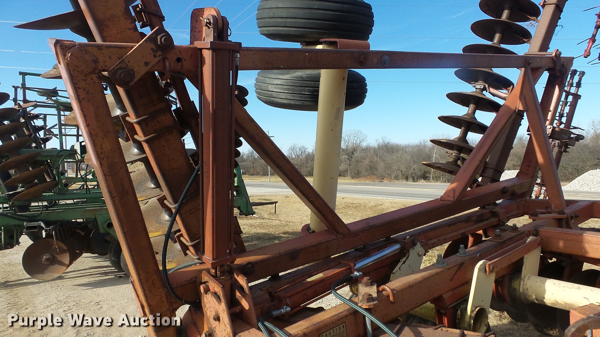 Krause 2426 tandem disk in Lyons, KS | Item DC2396 sold | Purple Wave