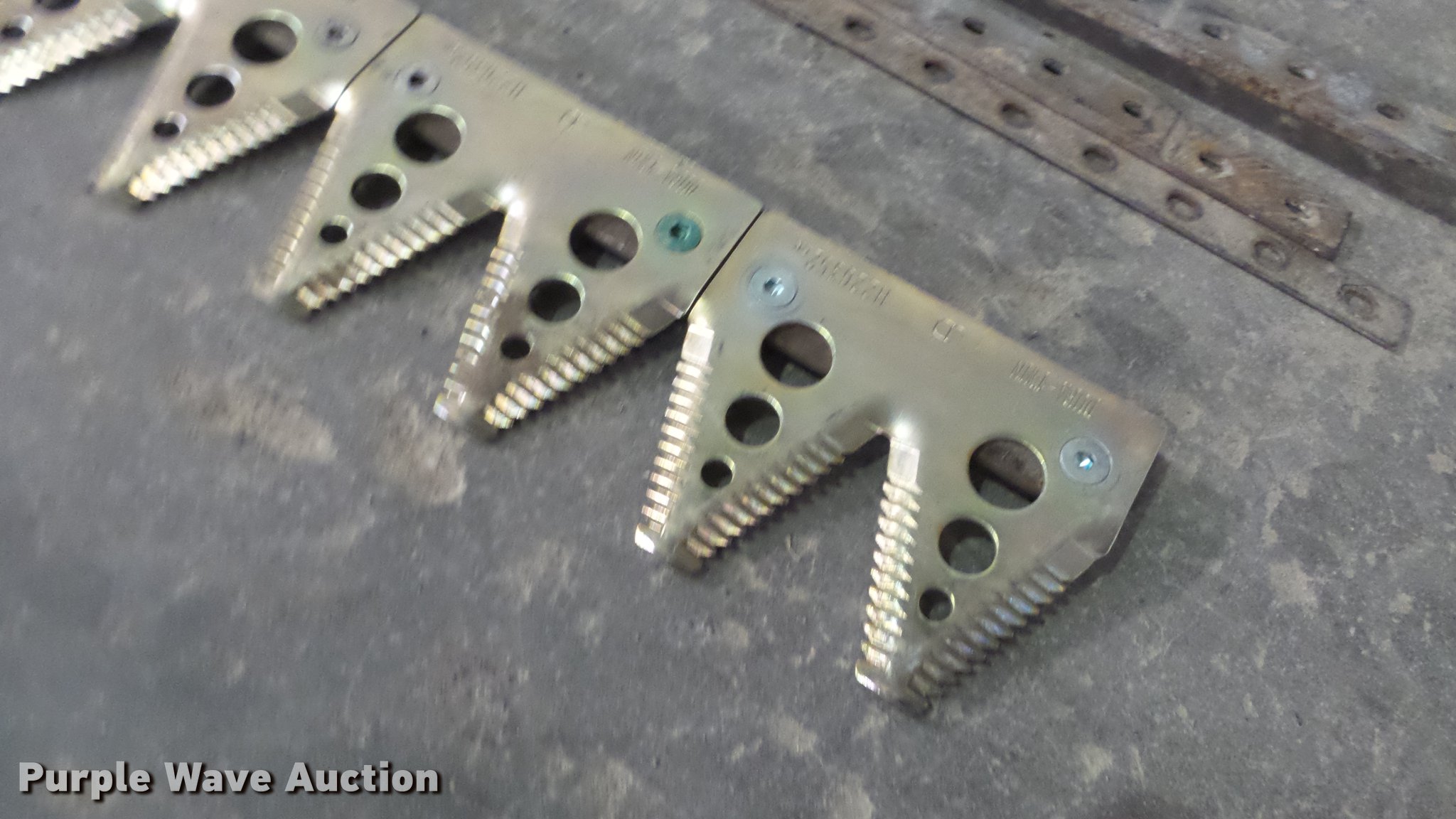 (6) sickle bar sections with knives in Lyons, KS | Item DK9036 sold ...