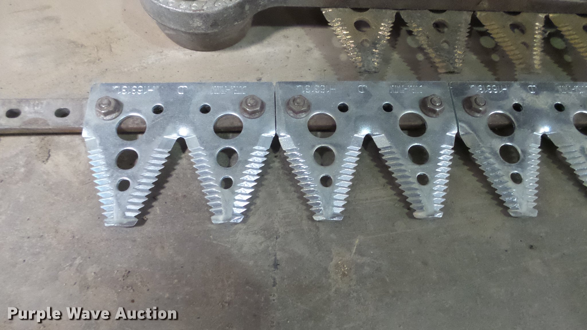 (6) sickle bar sections with knives in Lyons, KS | Item DK9036 sold ...