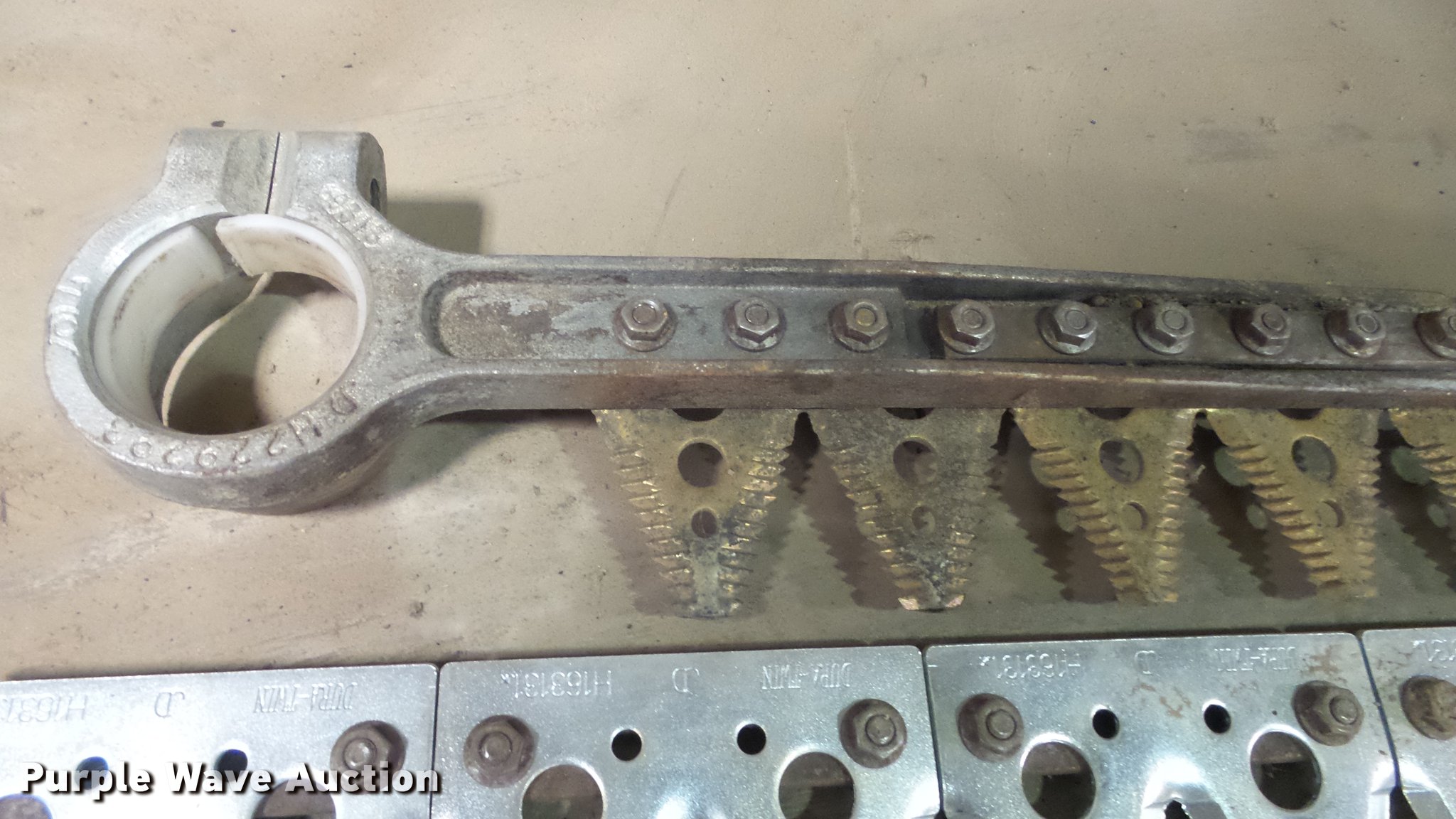 (6) sickle bar sections with knives in Lyons, KS | Item DK9036 sold ...