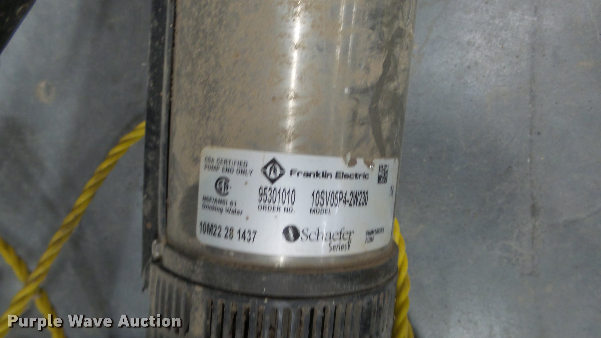 Schaefer 105V05P4-2W230 submersible pump in Lyons, KS | Item DR9997 ...
