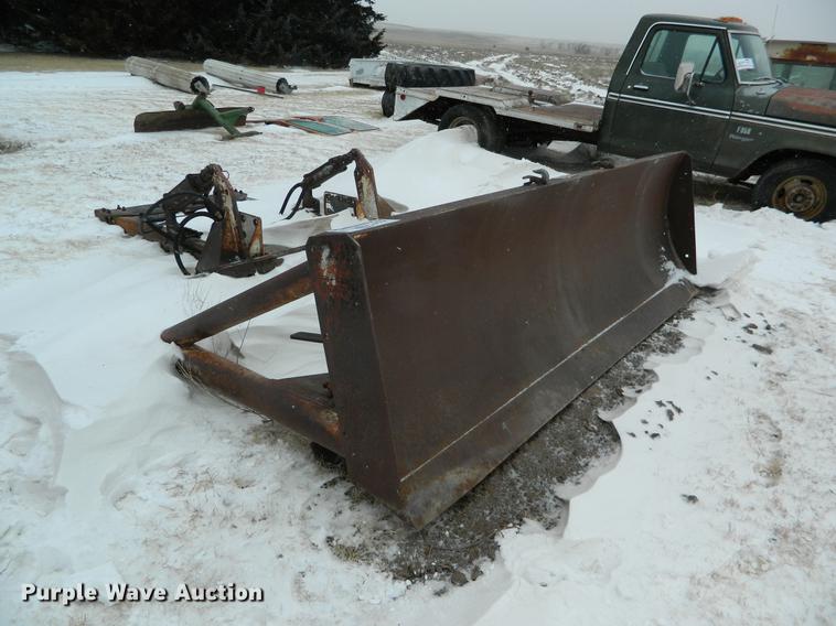 Otter WD9 dozer blade in Goodland, KS | Item DB6673 sold | Purple Wave