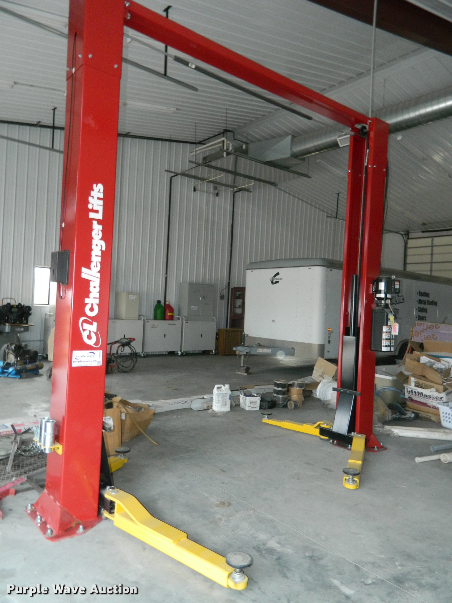 2012 Challenger CL10 two post lift in Phillipsburg, KS | Item DB6635 ...