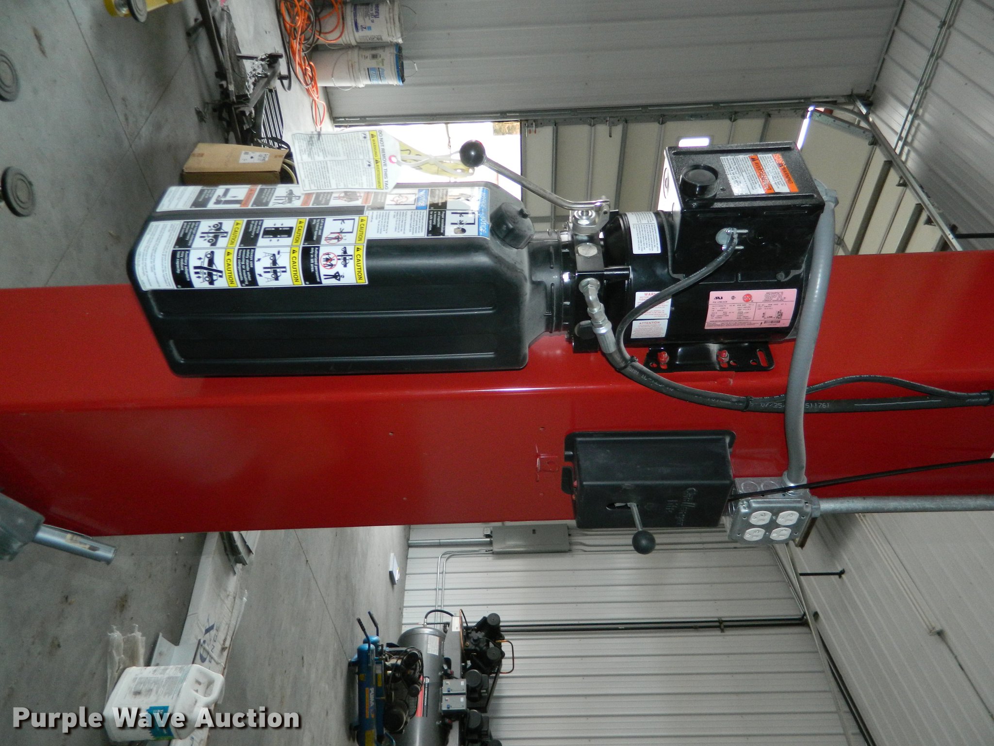 2012 Challenger CL10 two post lift in Phillipsburg, KS | Item DB6635 ...