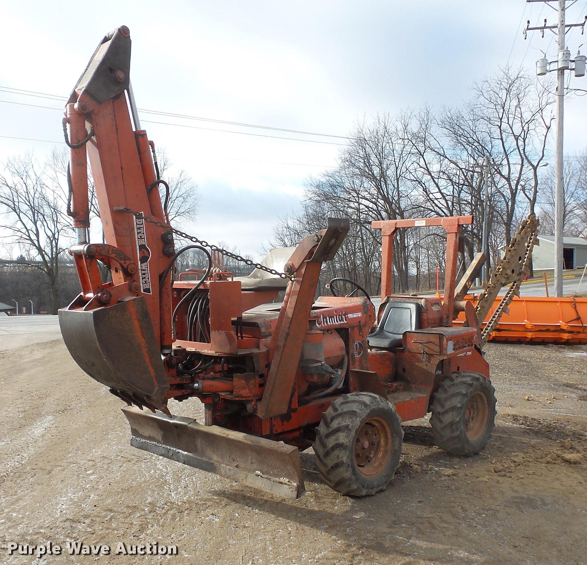 Ditch Witch R40 trencher in Platteville, WI | Item EA9665 sold | Purple ...