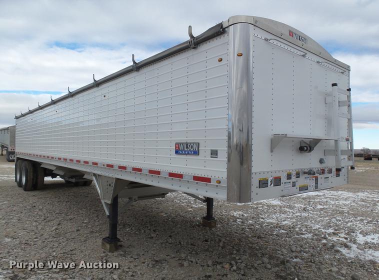 2018 Wilson DWH-600 double hopper bottom grain trailer in Hugo, CO ...