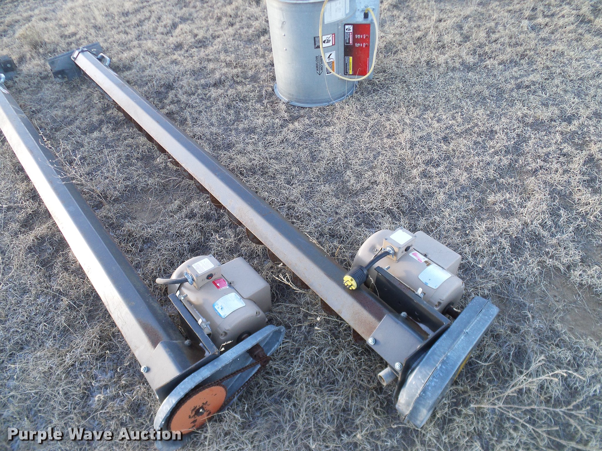(4) grain augers in Hugo, CO | Item DC8341 sold | Purple Wave