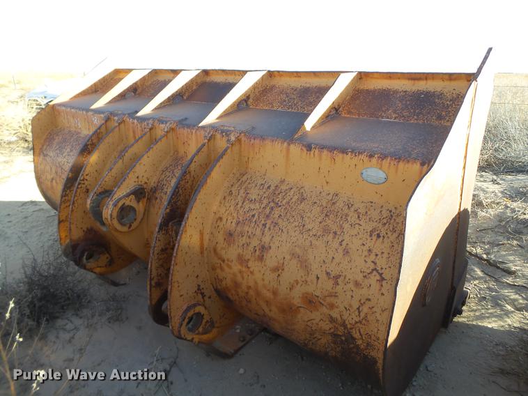 1998 Central Fabricators Inc. loader bucket in Dalhart, TX | Item ...