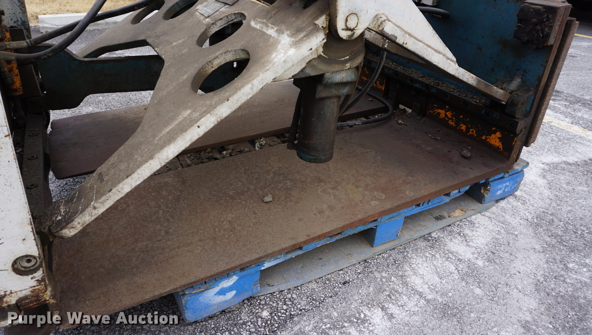 Long reach slip sheeter forklift attachment in Olathe, KS | Item DB0432 ...