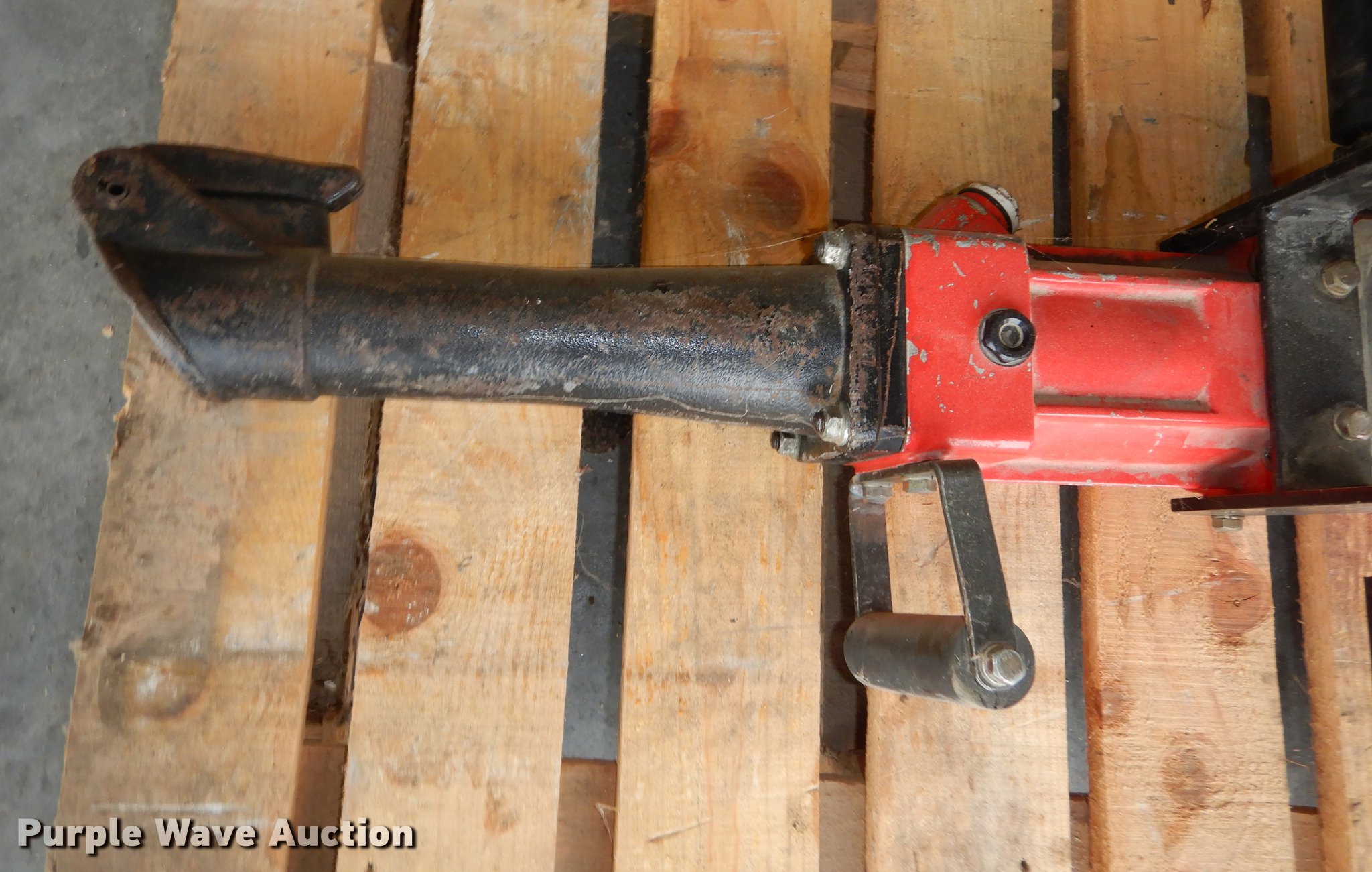 Skidril G30E post driver in Manhattan, KS | Item EE9207 sold | Purple Wave