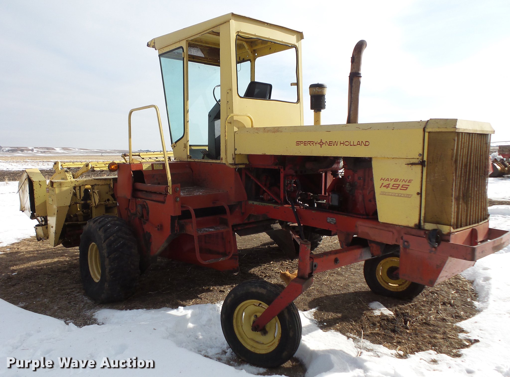 1981 New Holland 1495 self-propelled windrower in Hudson, SD | Item ...