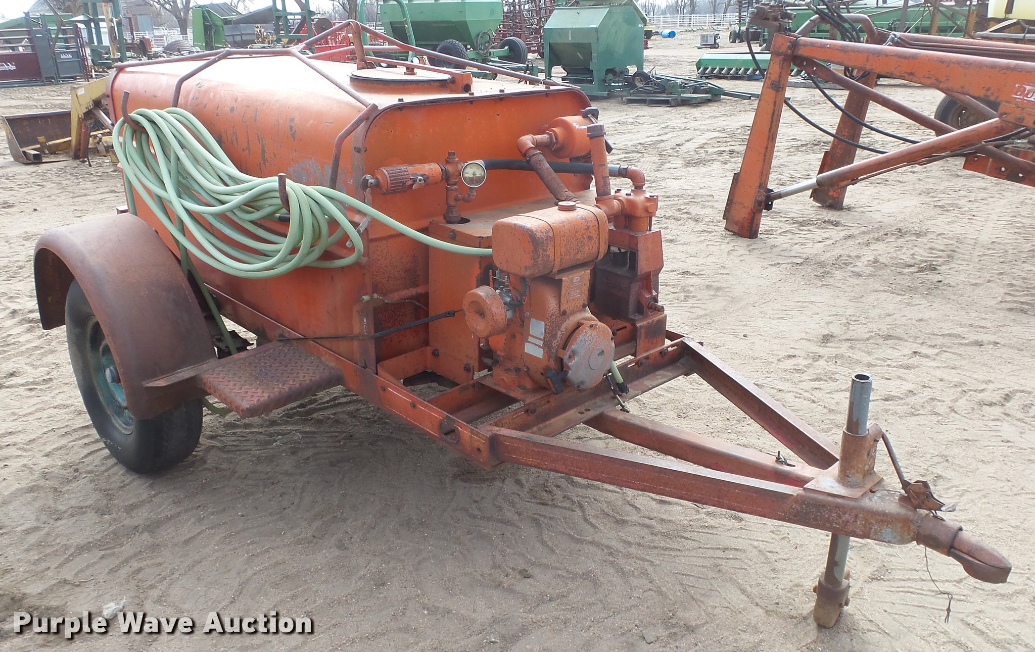 FMC Bean R10 pump in Kinsley, KS | Item EA9777 sold | Purple Wave