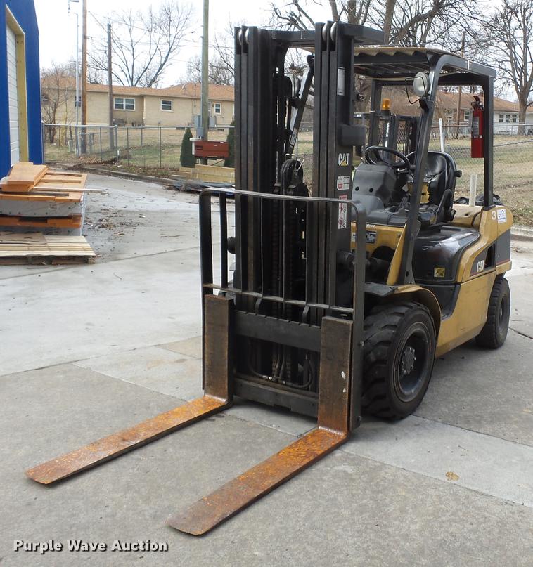 2003 Caterpillar P6000 forklift in Kelso, MO | Item DB7204 sold ...