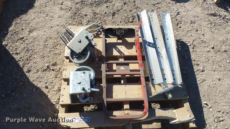 Allen Razorback screed accessories in Wichita, KS | Item EM9291 sold ...