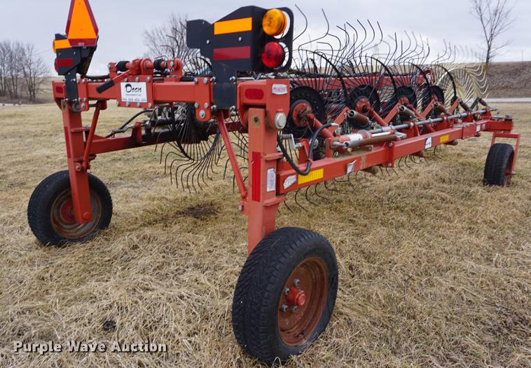 Rhino BF10 hay rake in Savannah, MO | Item DE3117 for sale | Purple Wave