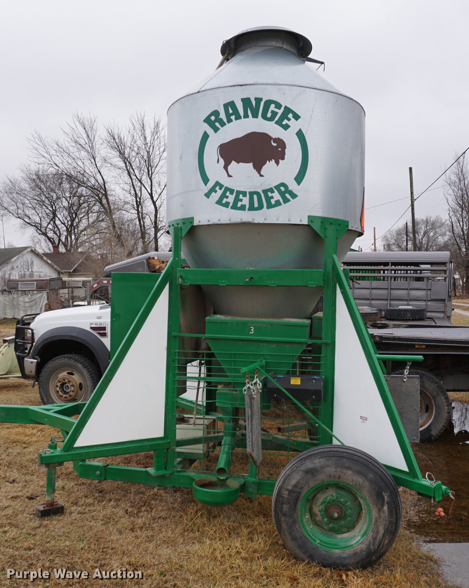 Buffalo range feeder and insecticide in Greeley, KS | Item DB0469 sold ...