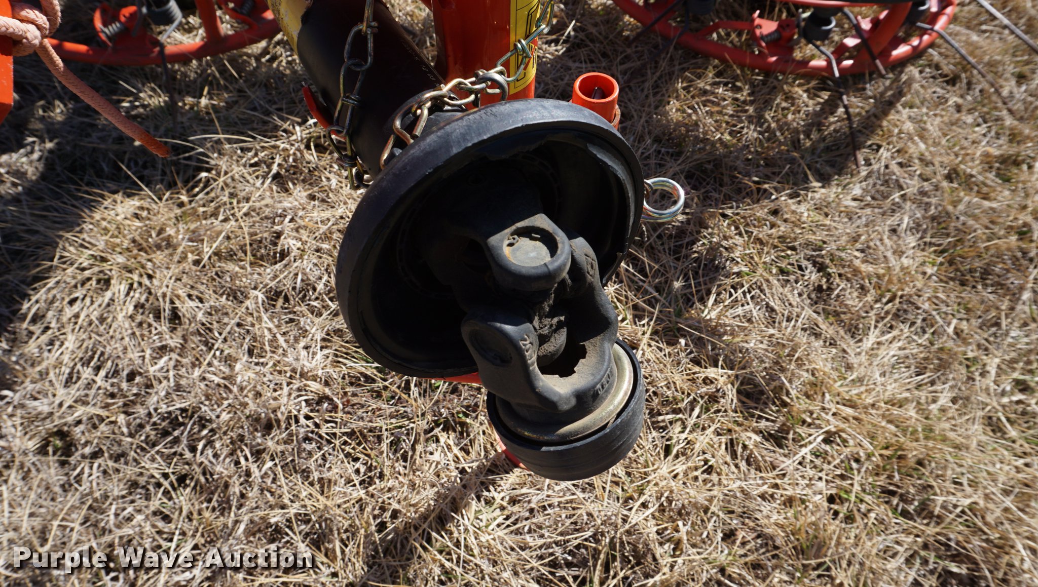 2015 Kuhn Haybob 360 tedder/rake in Holton, KS | Item DE3089 sold ...