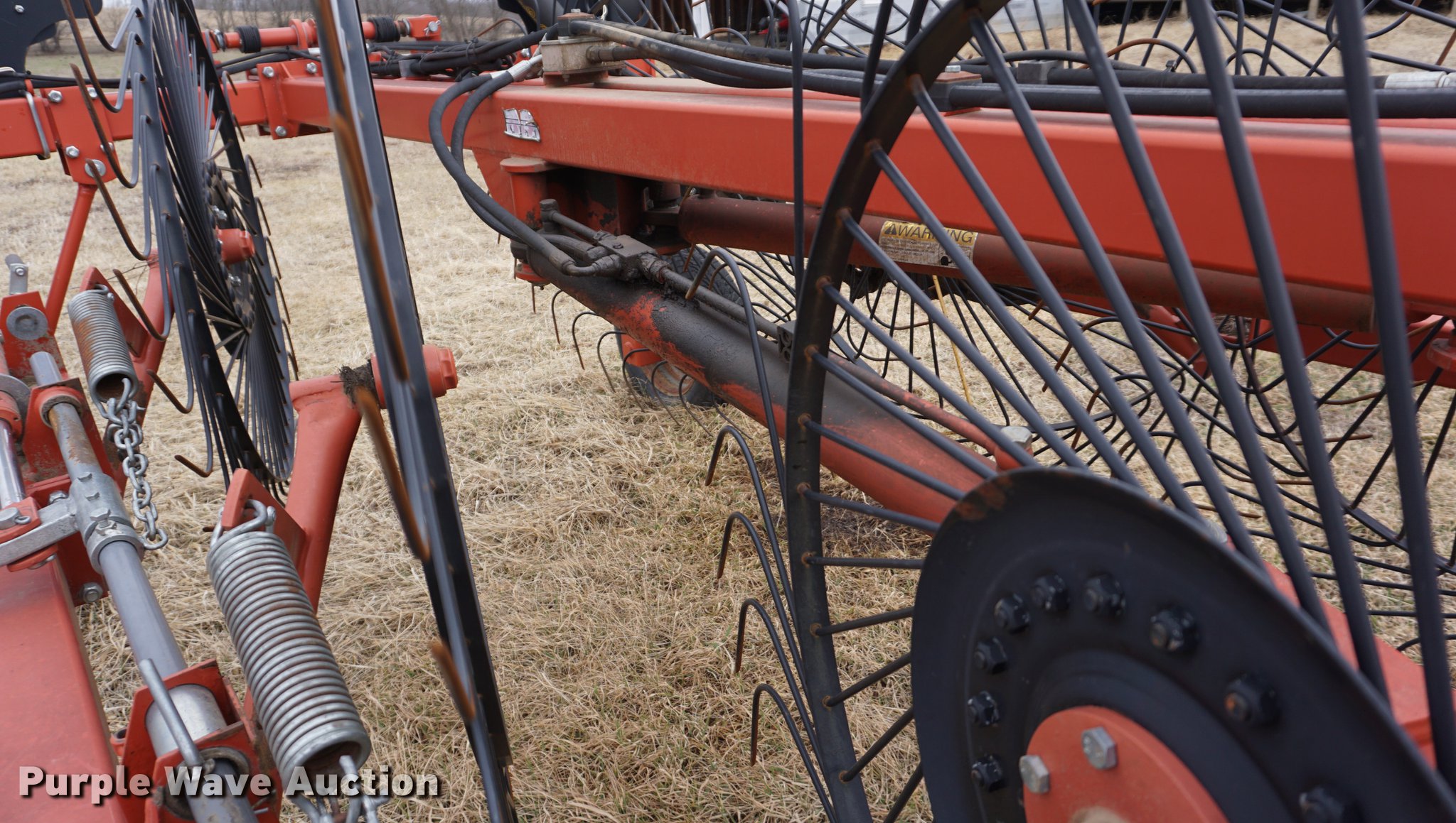 Rhino BF10 hay rake in Savannah, MO | Item DE3117 for sale | Purple Wave