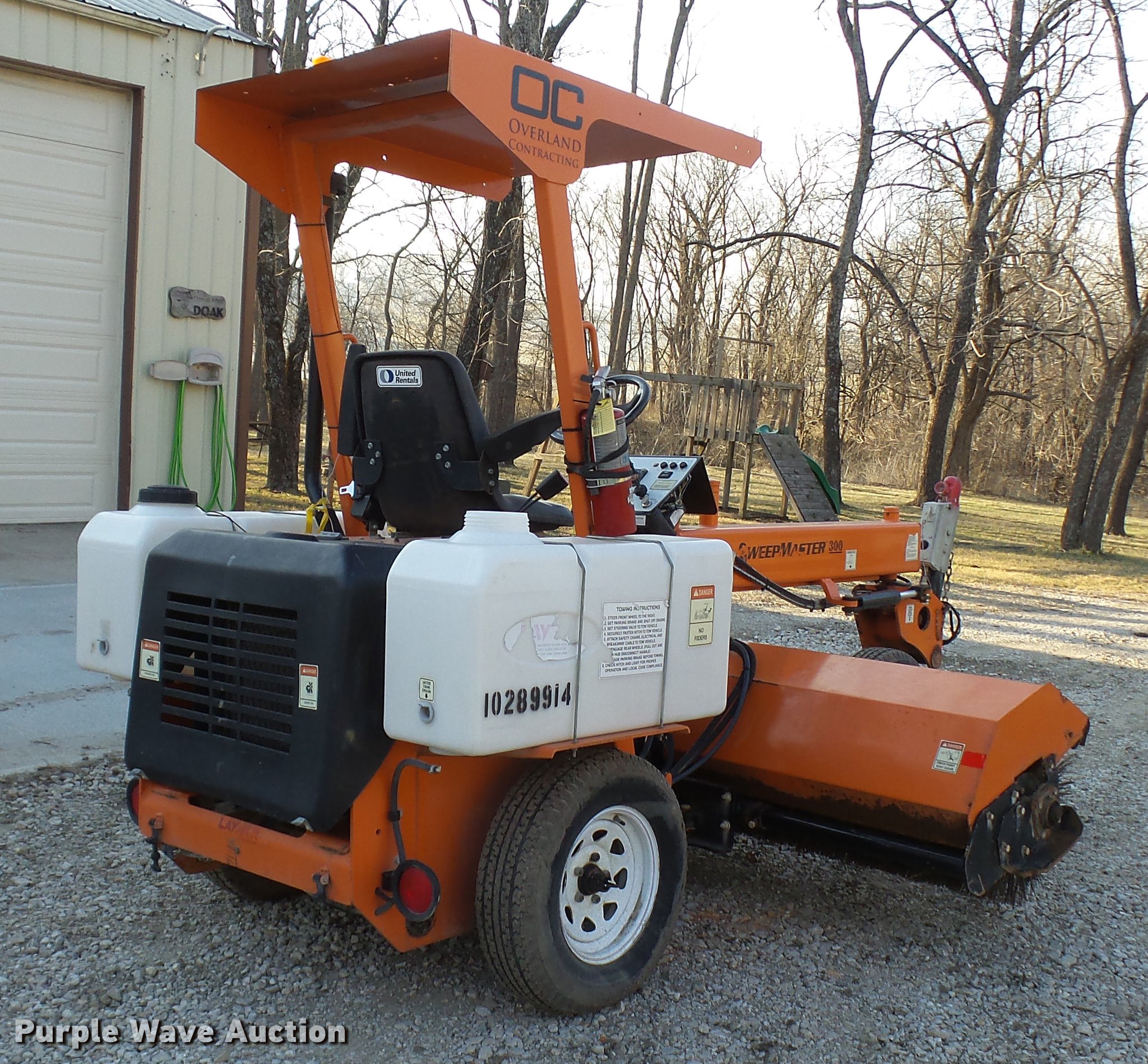 2014 Laymor SM300 Sweepmaster sweeper in Centerview, MO | Item DP9572 ...