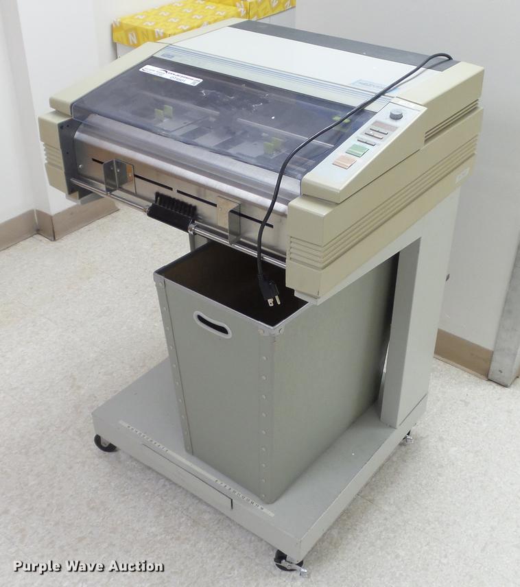 Duplo V700 form burster in Pratt, KS | Item DT9501 sold | Purple Wave