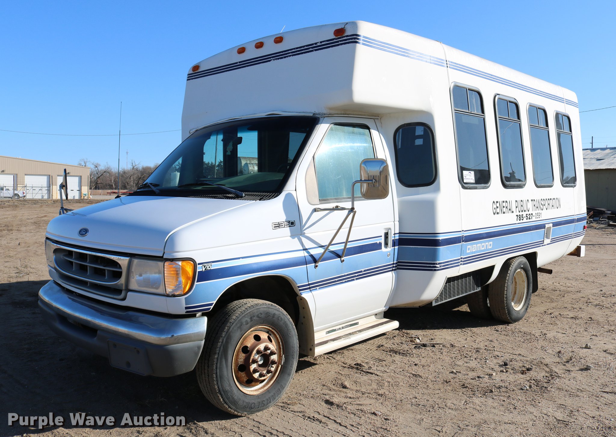 1998 Ford Econoline E350 T2000 shuttle bus in Belleville, KS | Item ...