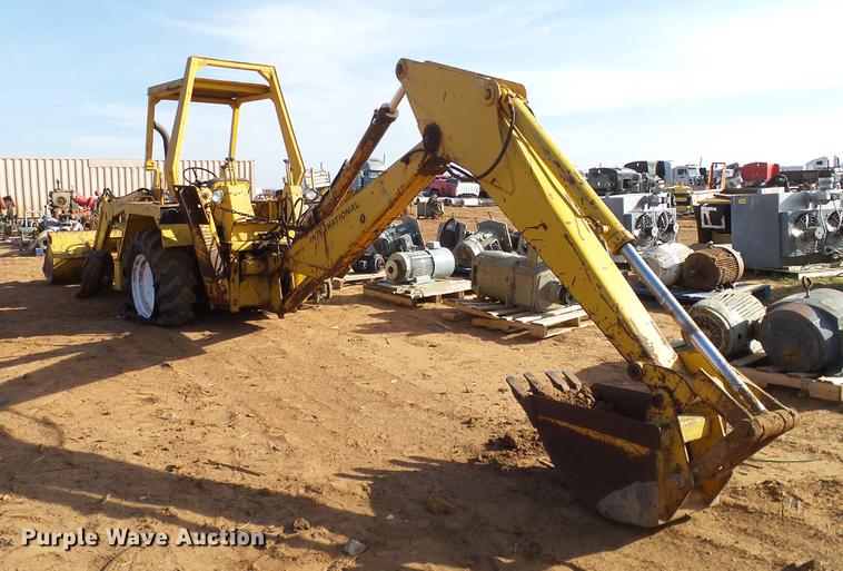 International 3400A backhoe in Marlow, OK | Item DZ9780 sold | Purple Wave
