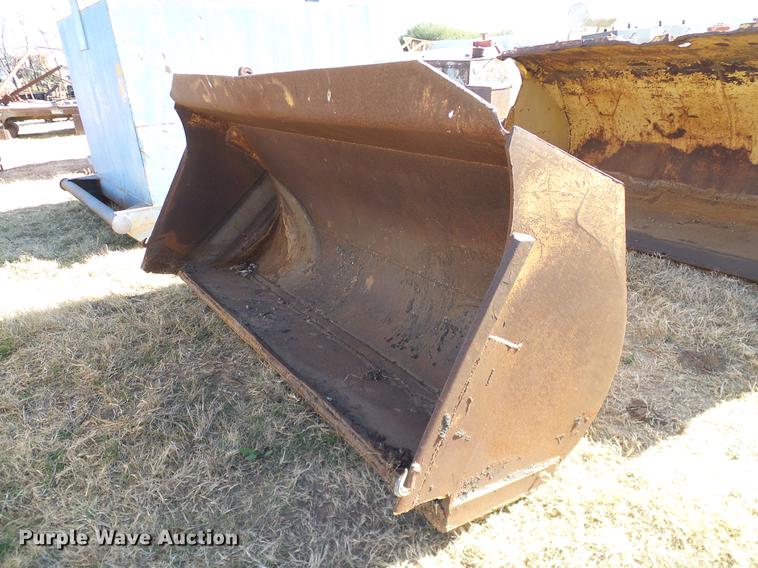 International Harvester Pay Bucket loader bucket in Marlow, OK | Item ...