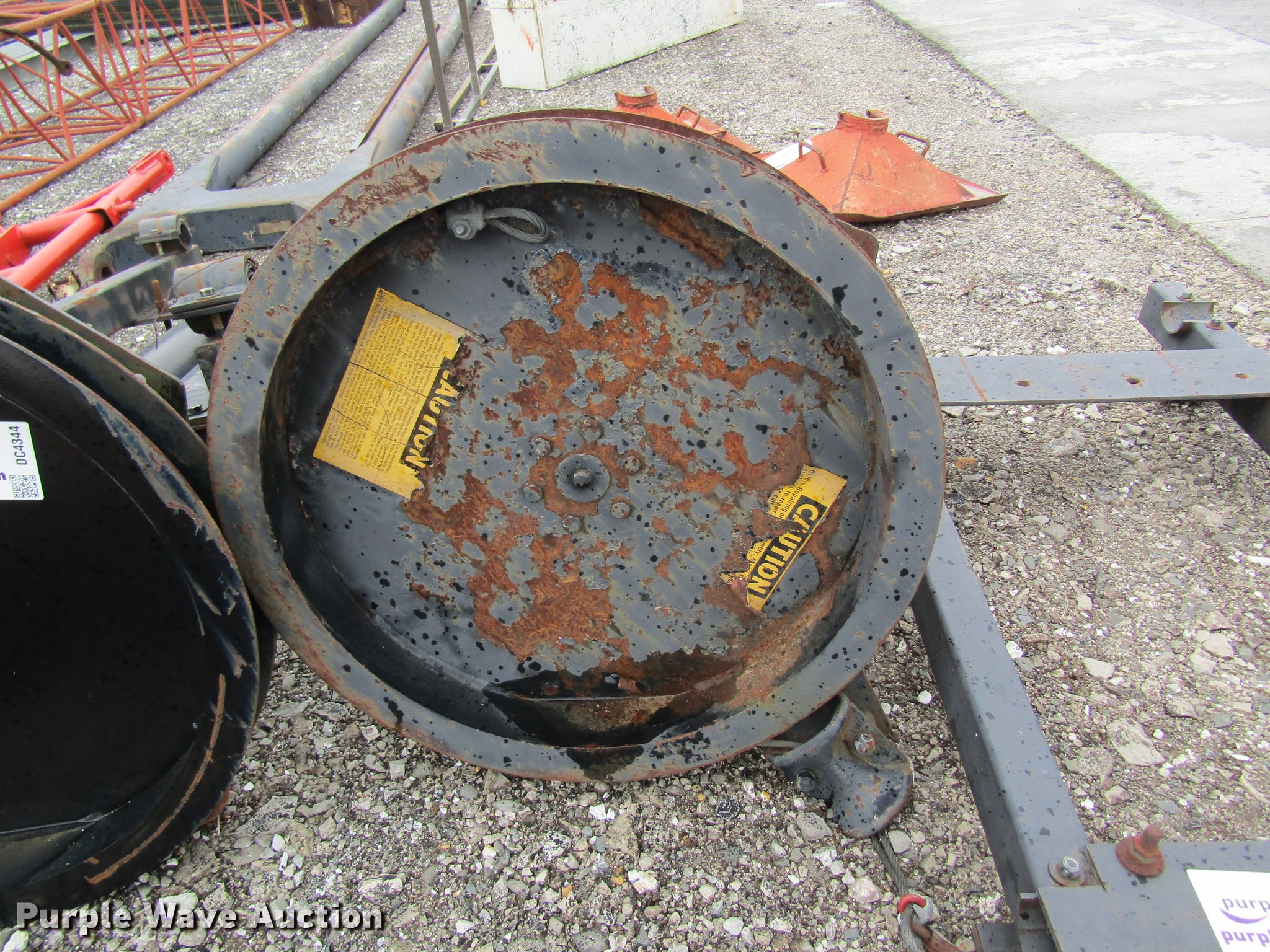 Crane tag line in Columbia, MO | Item DC4343 sold | Purple Wave