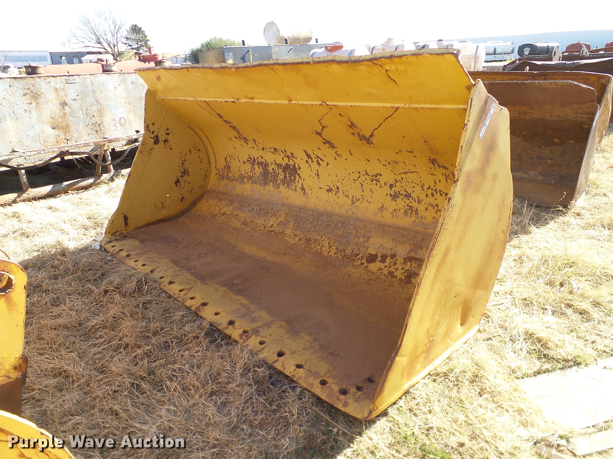 Caterpillar 950 8TK loader bucket in Marlow, OK | Item EE9547 sold ...