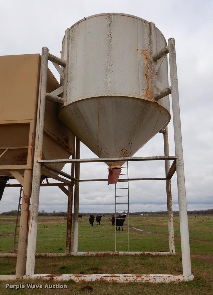 Overhead steel grain bed in Coalgate, OK | Item EJ9899 sold | Purple Wave
