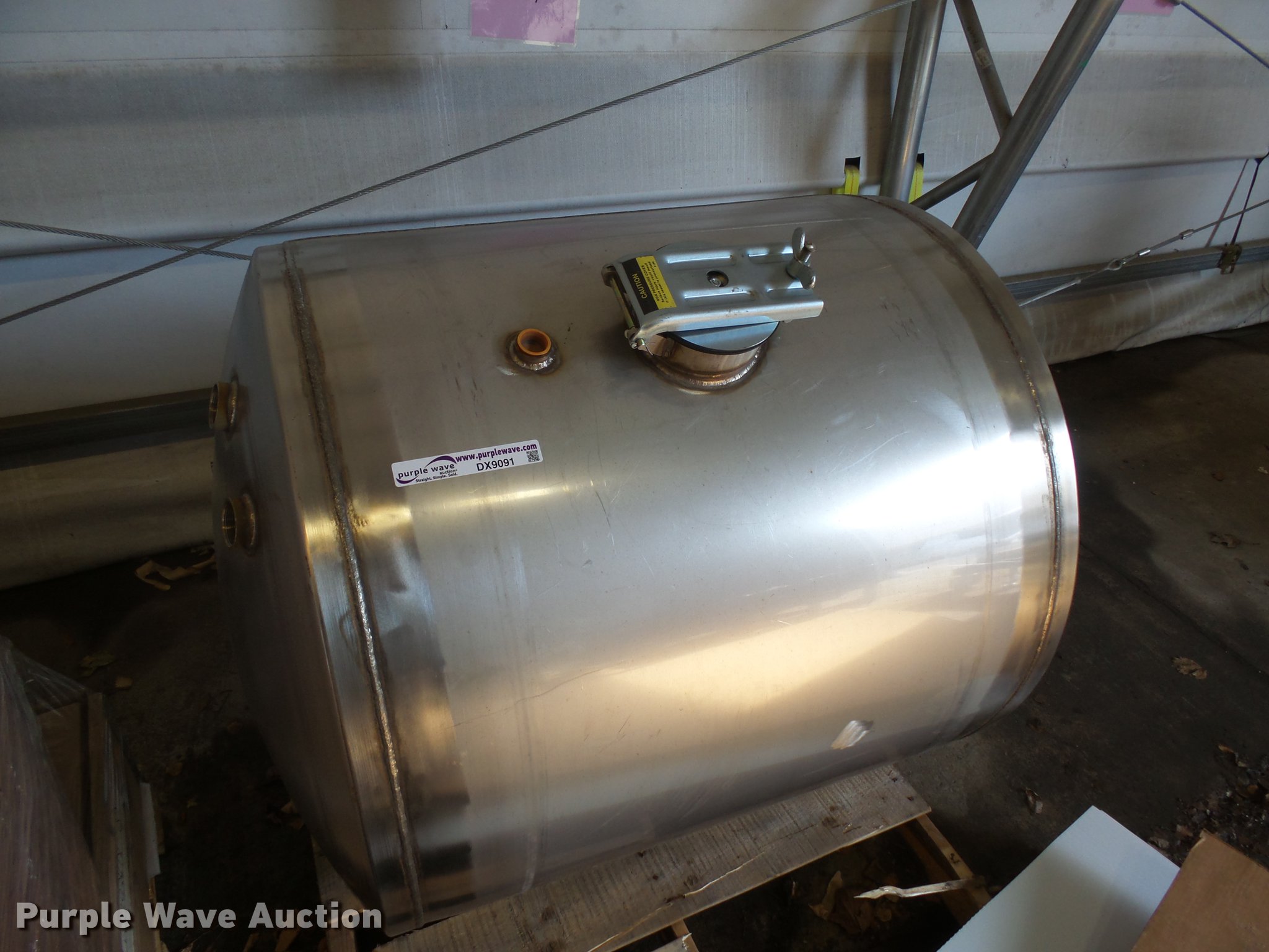Wheeler stainless steel tank in Jackson, MN | Item DX9091 sold | Purple ...
