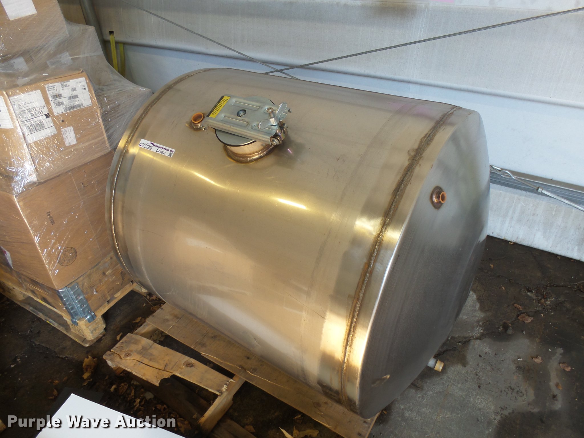 Wheeler stainless steel tank in Jackson, MN | Item DX9091 sold | Purple ...