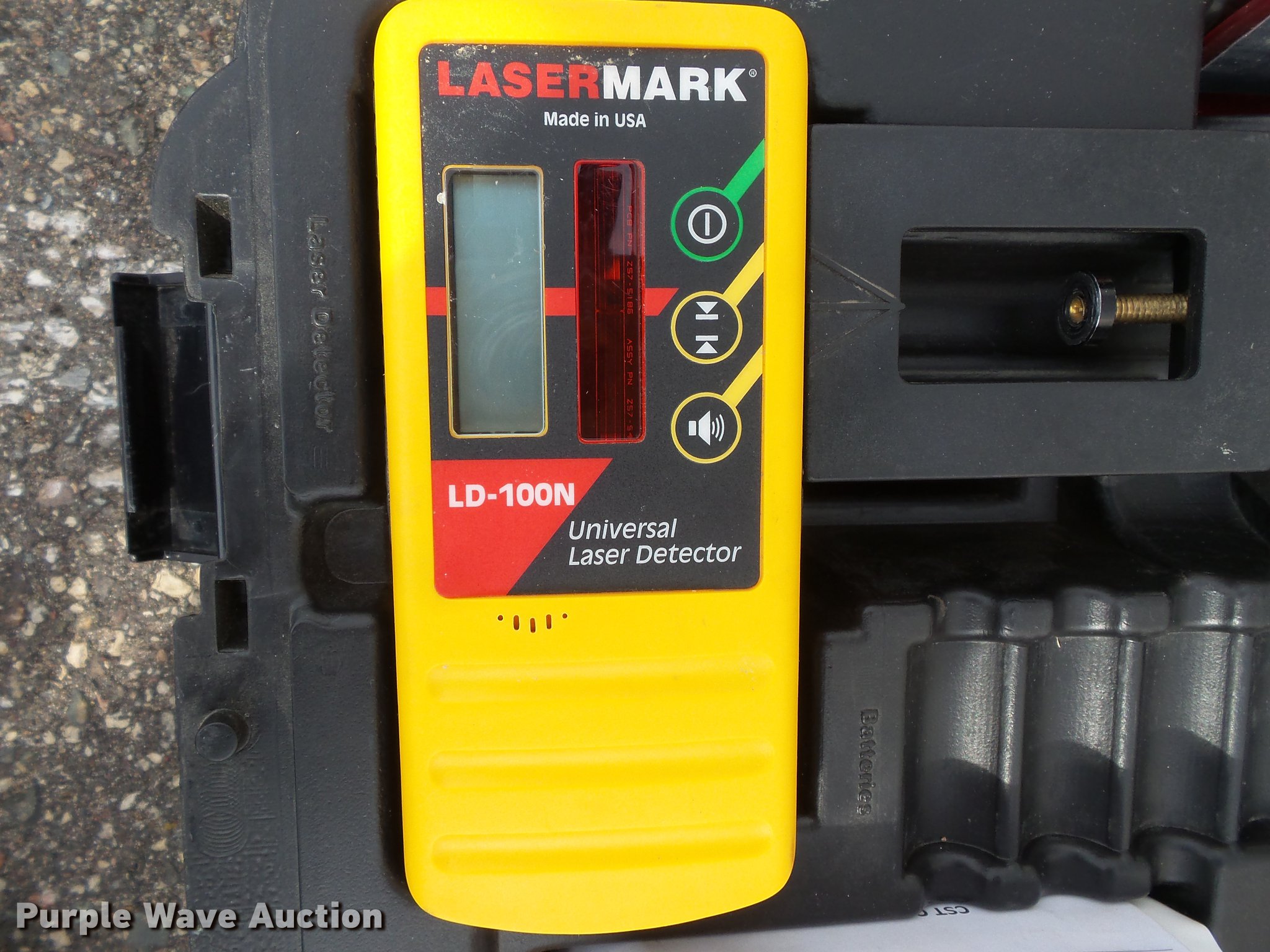 Lasermark laser level in St. Paul, MN | Item DW9695 sold | Purple Wave