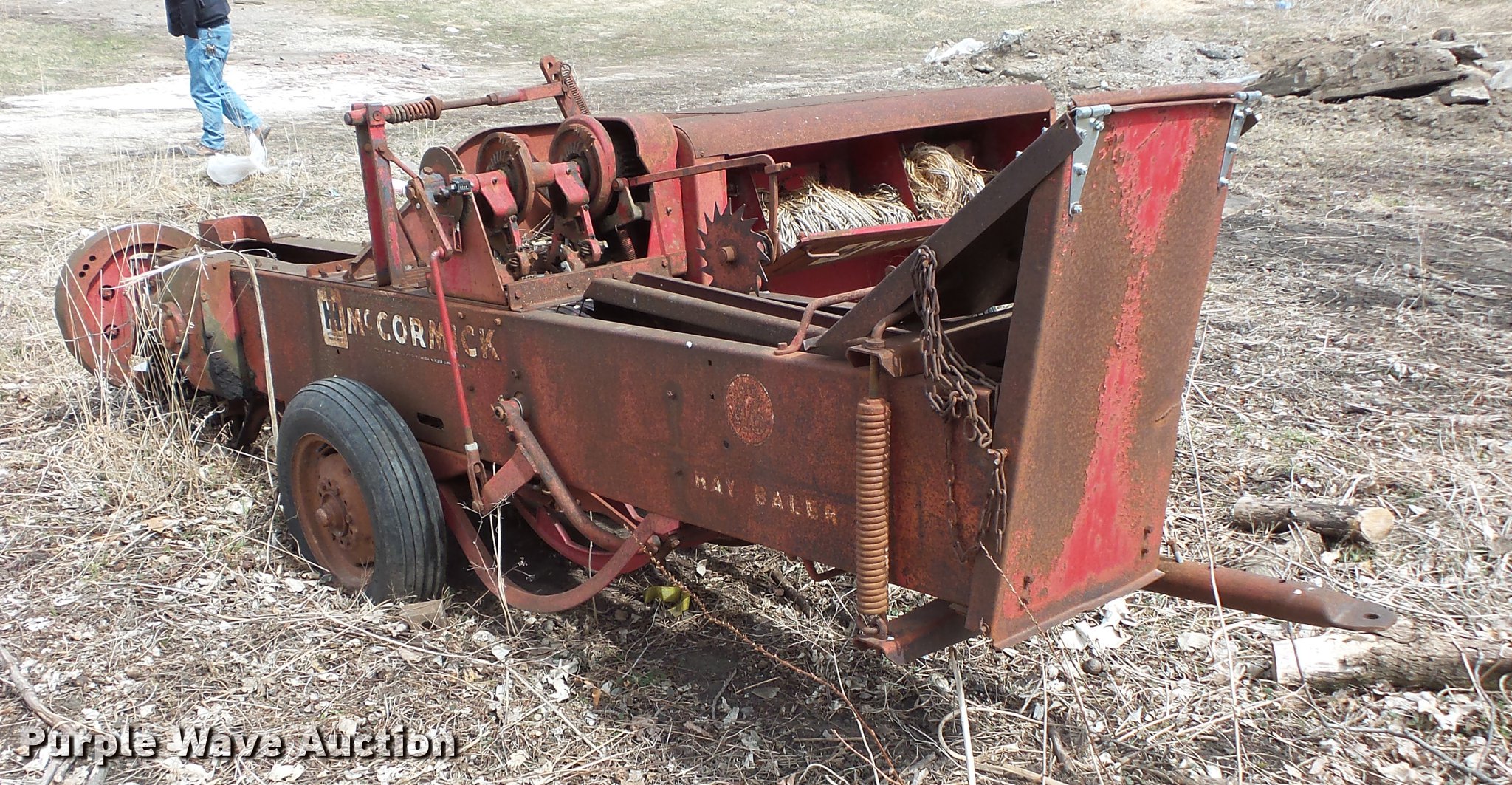 International 46 small square baler in Des Moines, IA | Item DW9622 ...