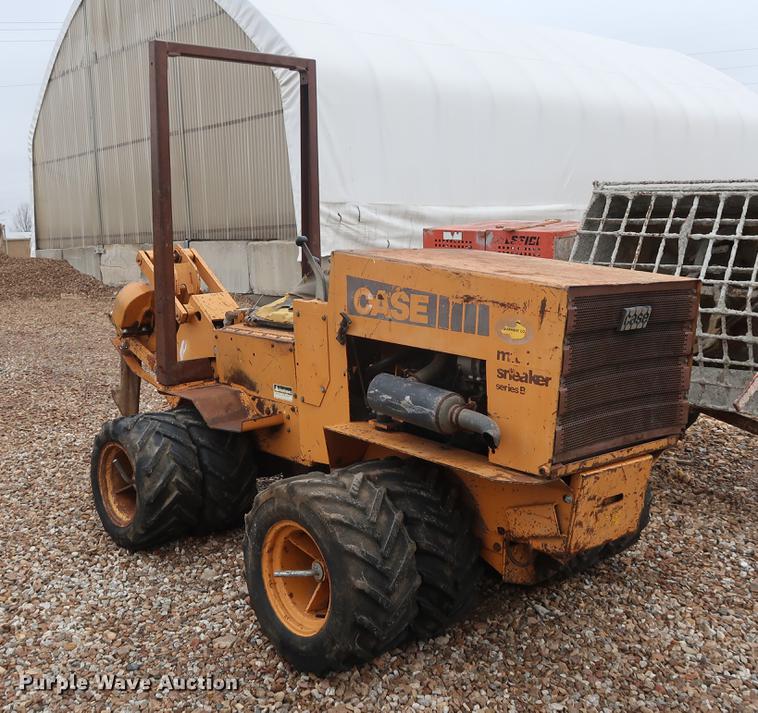 Case Mini Sneaker Series B cable plow in Lee's Summit, MO | Item DD5461 ...