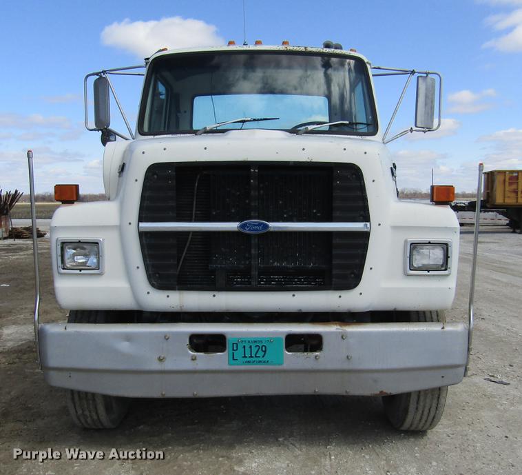 1993 Ford L8000 yard truck in Beardstown, IL | Item DD2745 sold ...