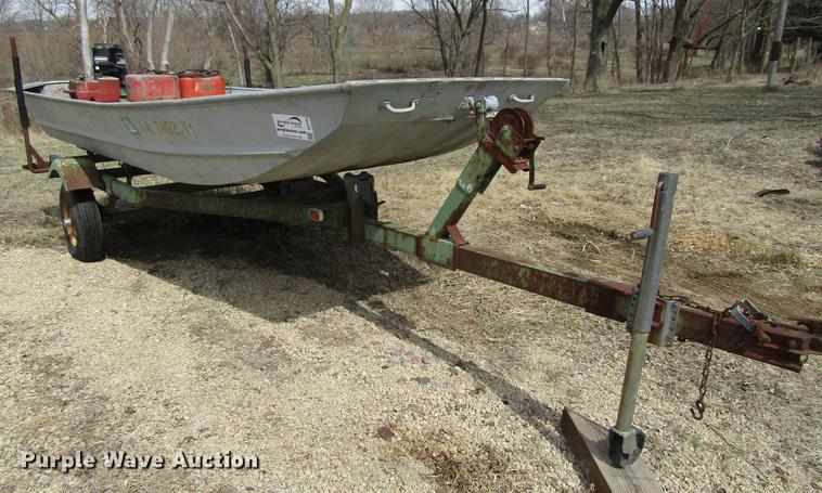 1976 Monark 16 boat in Cedar Rapids, IA | Item DF3764 sold | Purple Wave