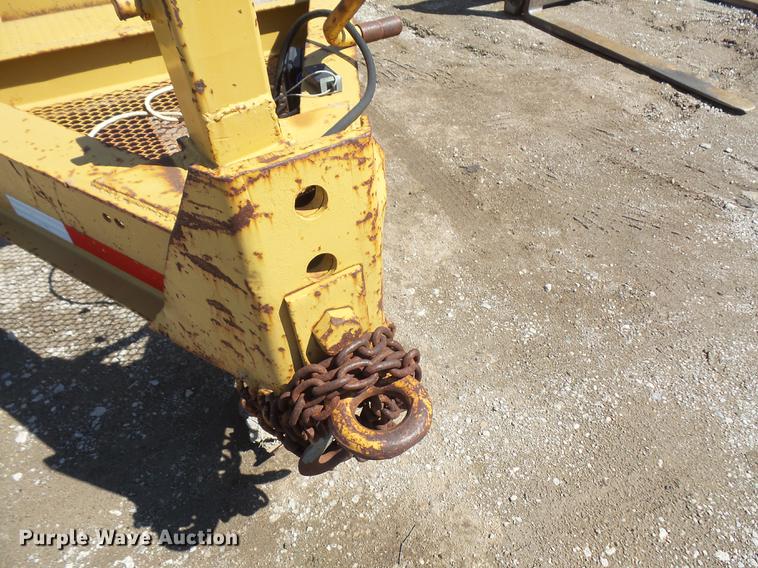 Mcelroy LT0048 line tamer in Topeka, KS | Item DE3312 sold | Purple Wave