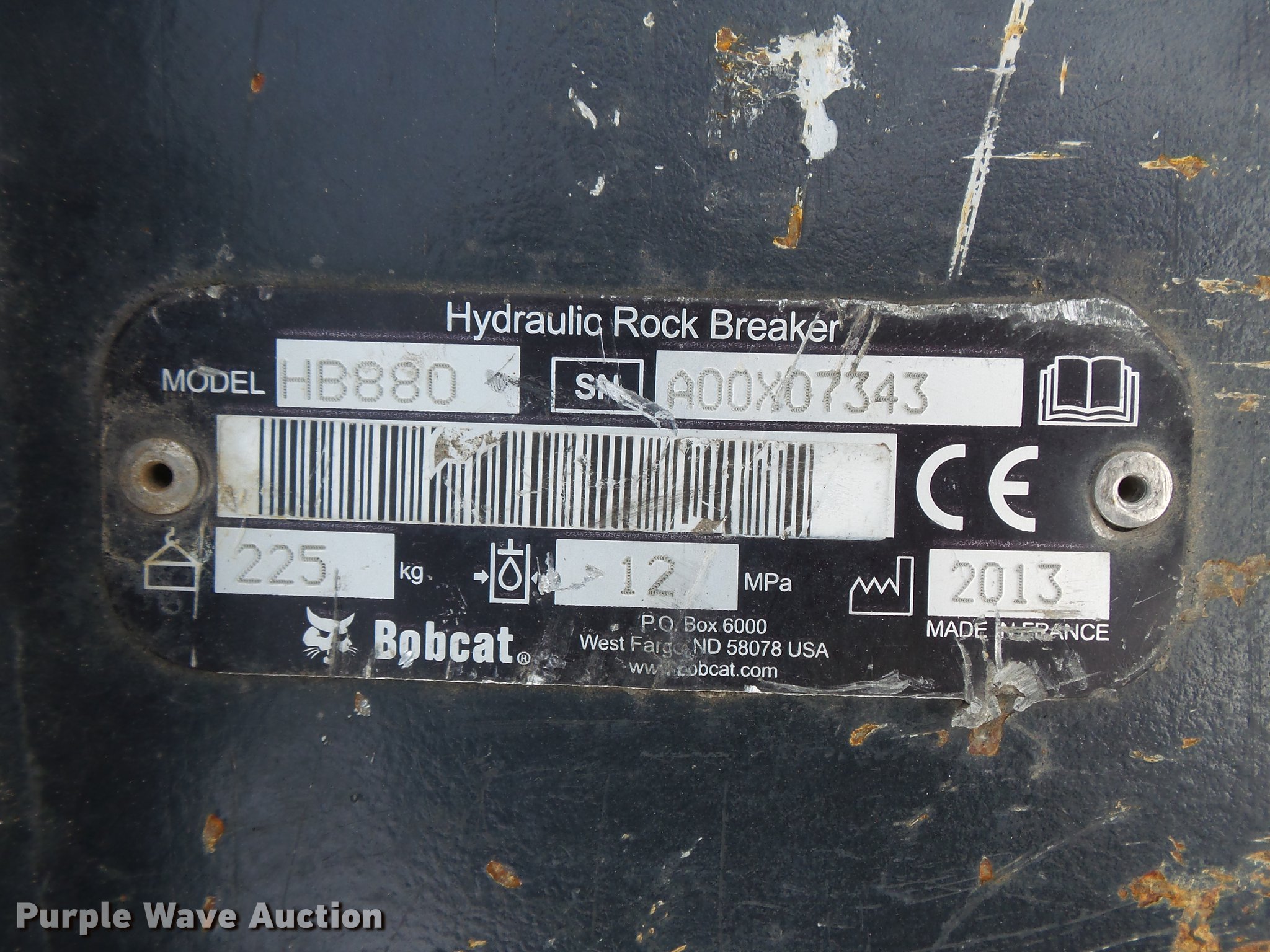 Bobcat HB880 breaker in Burnsville, MN | Item DV9695 sold | Purple Wave