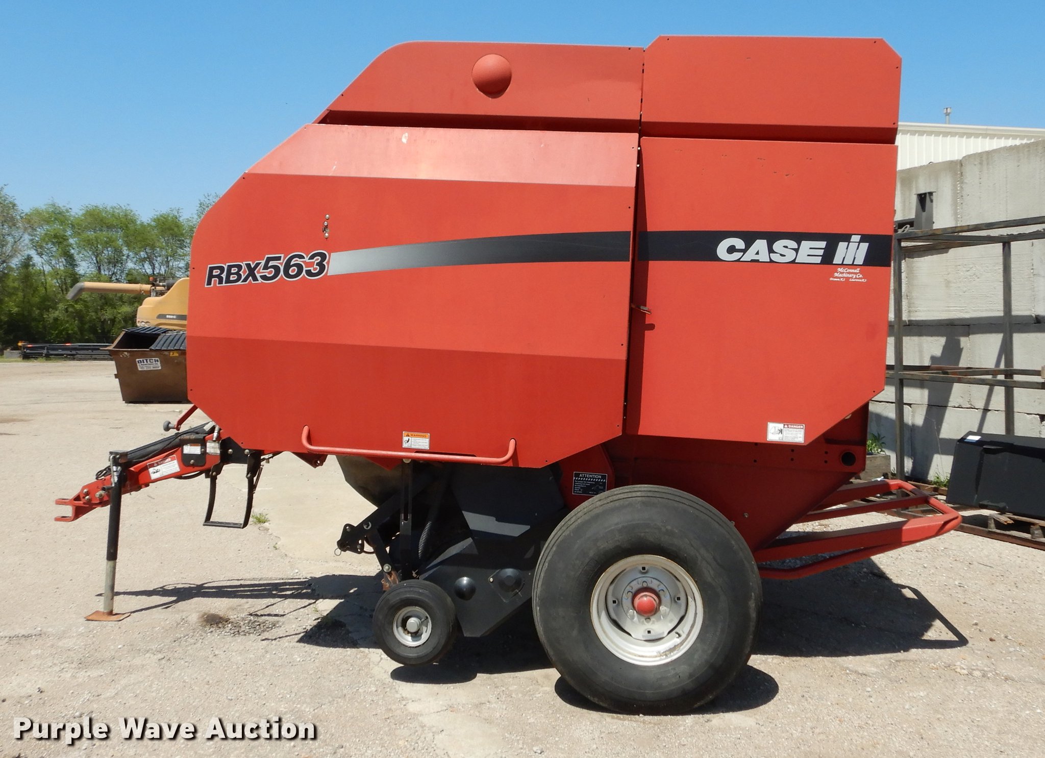 2007 Case IH RBX563 round baler in Topeka, KS | Item DE1654 sold ...